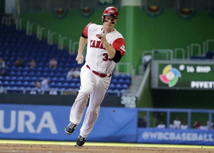 Canadian baseball legend Justin Morneau talks Jays' run, goalie love at ...