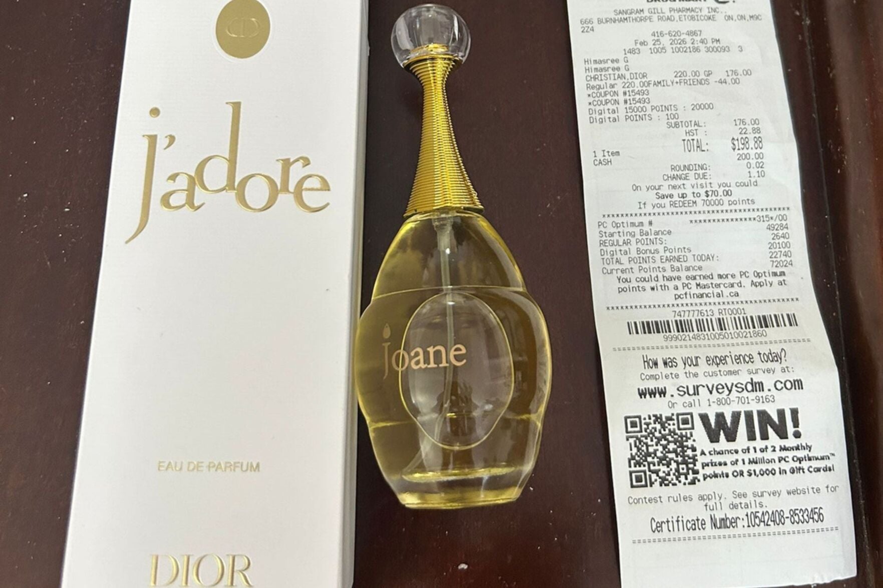 Toronto woman says Shoppers Drug Mart sold her fake perfume