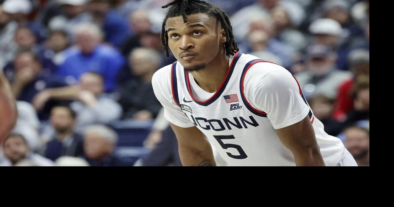UConn freshman Stephon Castle likely will miss 2 to 4 weeks with a ...