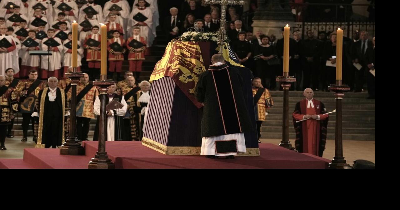 Former PMs, Canadian celebrities join delegation for queen’s funeral in ...