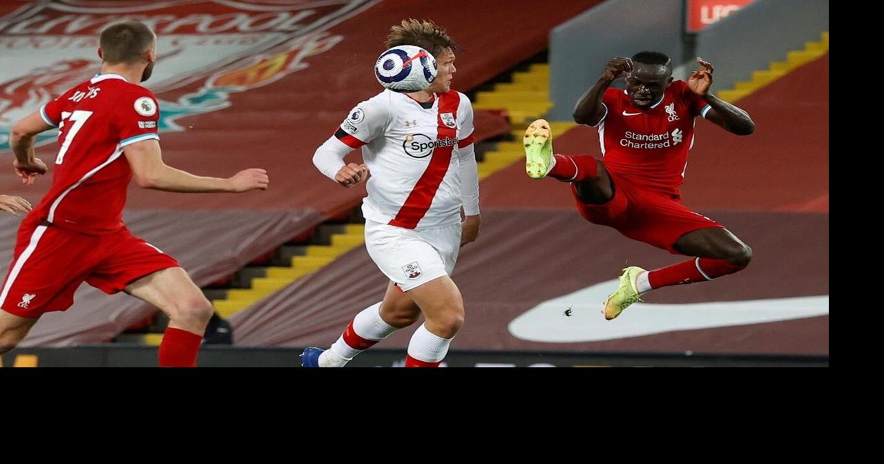 Liverpool beats Southampton 2-0 to stay in EPL top 4 race