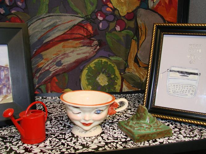 The office cubicle: decorating that home away from home