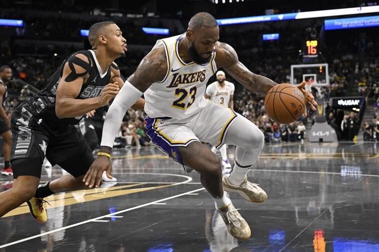 Anthony Davis, LeBron James lead Lakers past Spurs 120-115 to open NBA ...