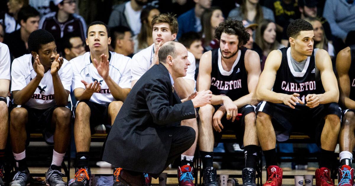 Carleton’s star basketball coach Dave Smart would rather stay under the ...