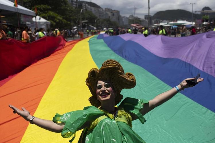 Rainbow-clad revelers hit Copacabana beach for Rio de Janeiro’s pride ...