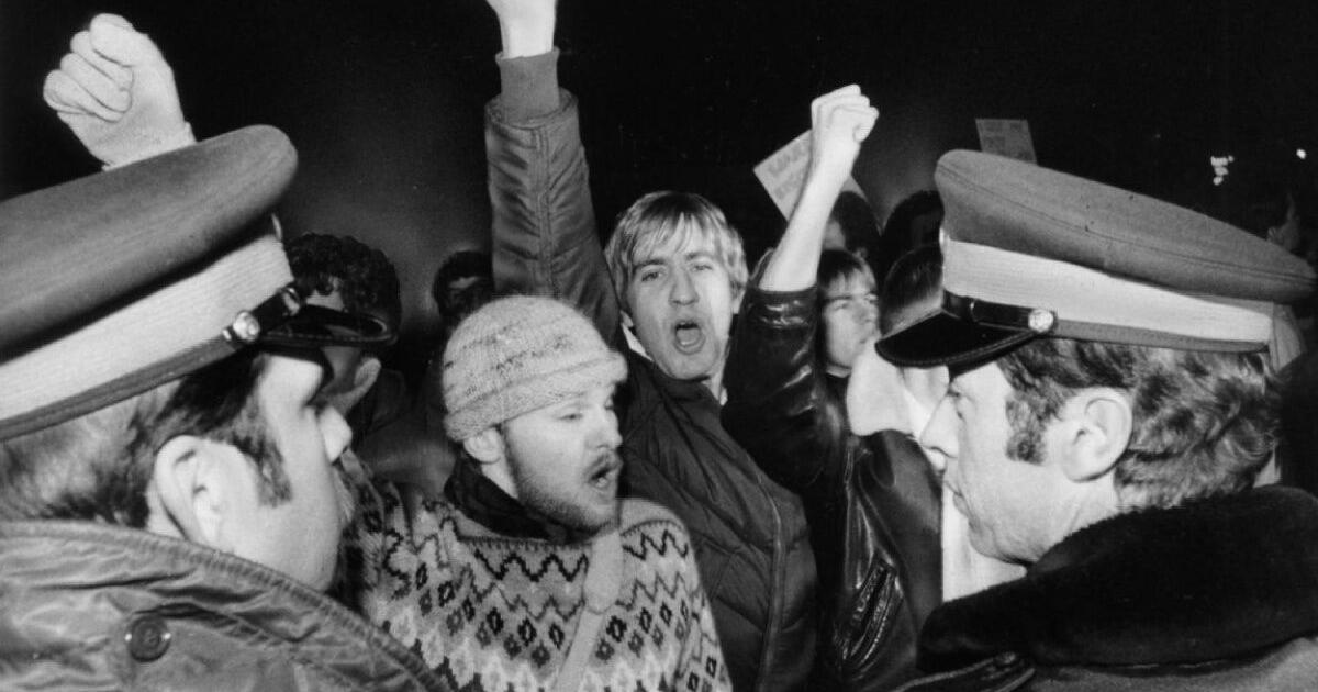 Toronto police to apologize for 1981 bathhouse raids