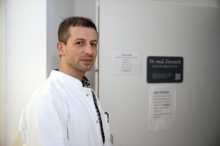 Thousands of Syrian doctors work in Germany. It hopes they will stay ...