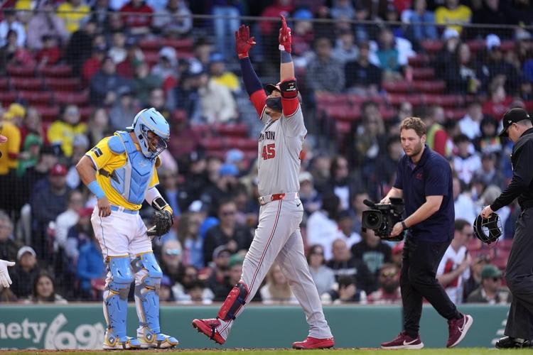 Rafael Devers' 2-run double in the 8th inning lifts Red Sox over ...