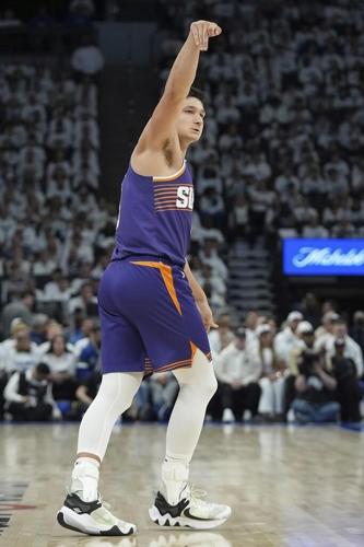 Suns guard Grayson Allen aggravates ankle injury vs. Timberwolves ...