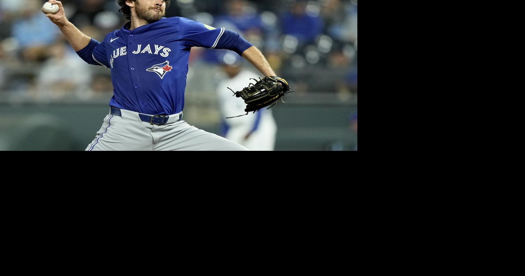 Former Blue Jay Jordan Romano and new Jay Andrés Giménez