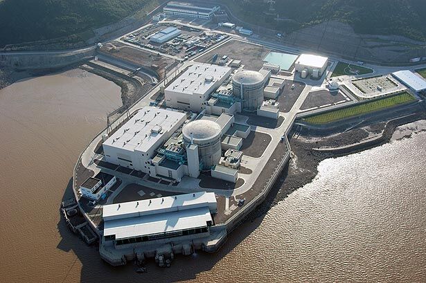 Could reactors withstand blast?