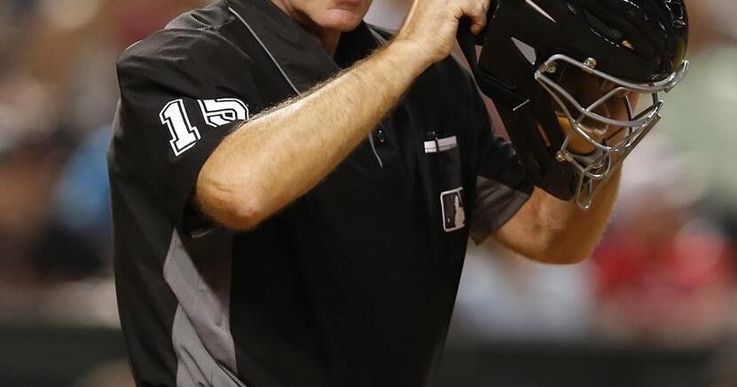 Umpires Jeff Nelson, Ed Hickox retire, are replaced on big league staff ...
