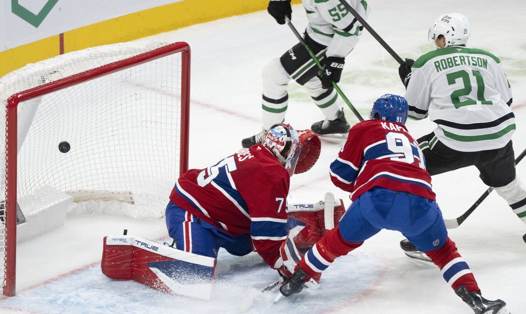 Jason Robertson scores twice, Stars rout Canadiens 7-0 for fourth ...