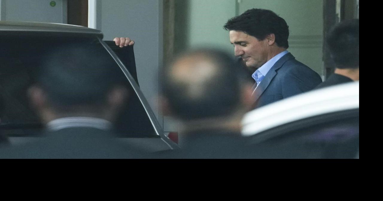 Liberal MPs meet to prep for fall sitting, as Trudeau stares down ...