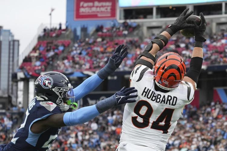 Joe Burrow sets franchise record with 3 more TD passes as Bengals beat ...