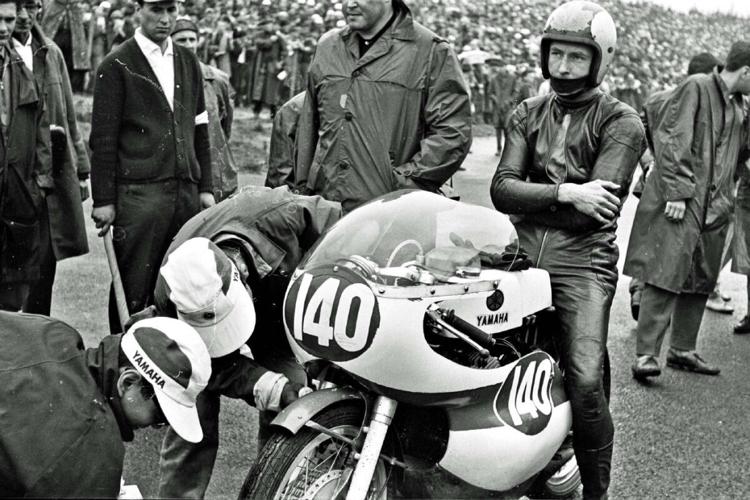 Weekend racing advance: Motorcycles and more motorcycles