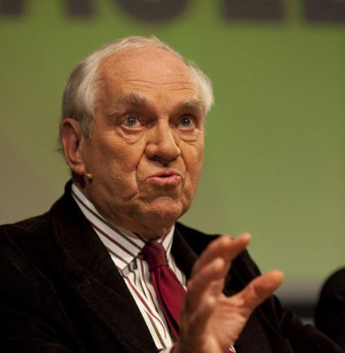 Hébert: Broadbent has burdened the next NDP leader