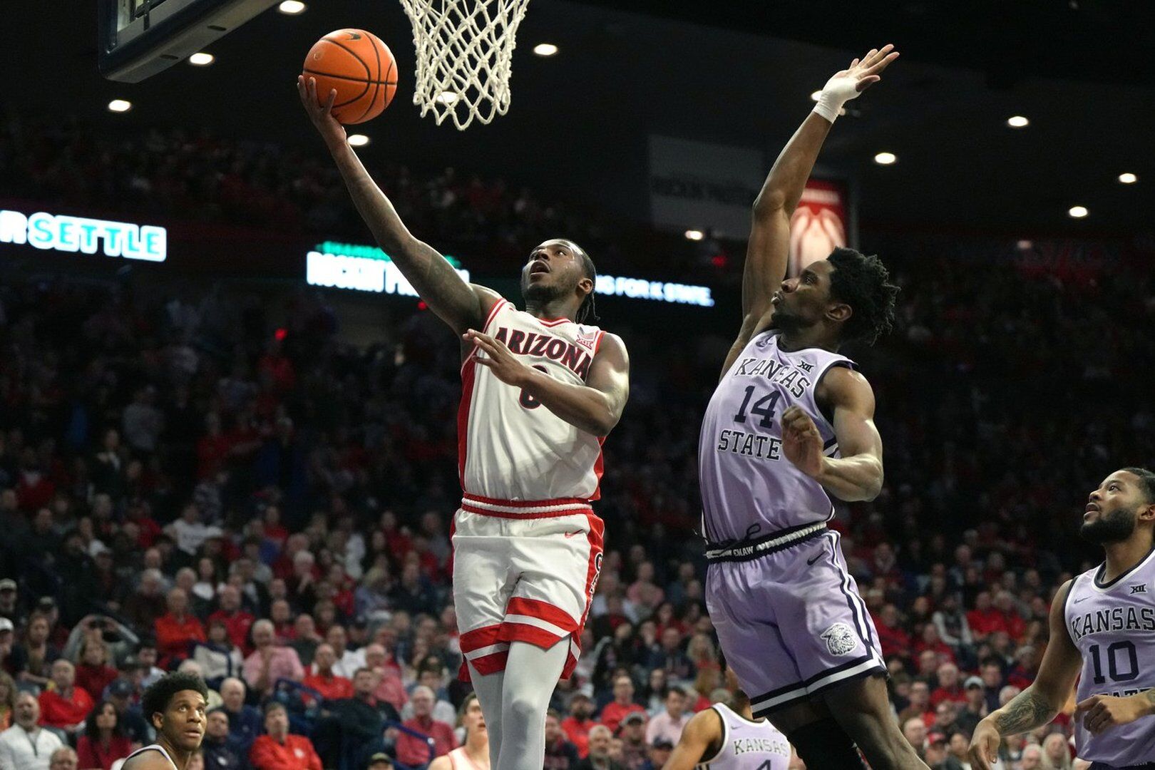 No. 1 Arizona remains unbeaten with 101-76 win over Kansas State