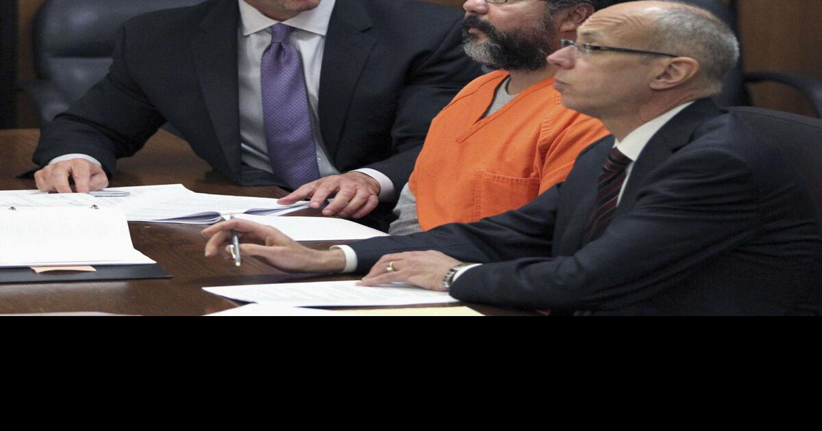 Cleveland kidnappings: Ariel Castro awaits sentencing