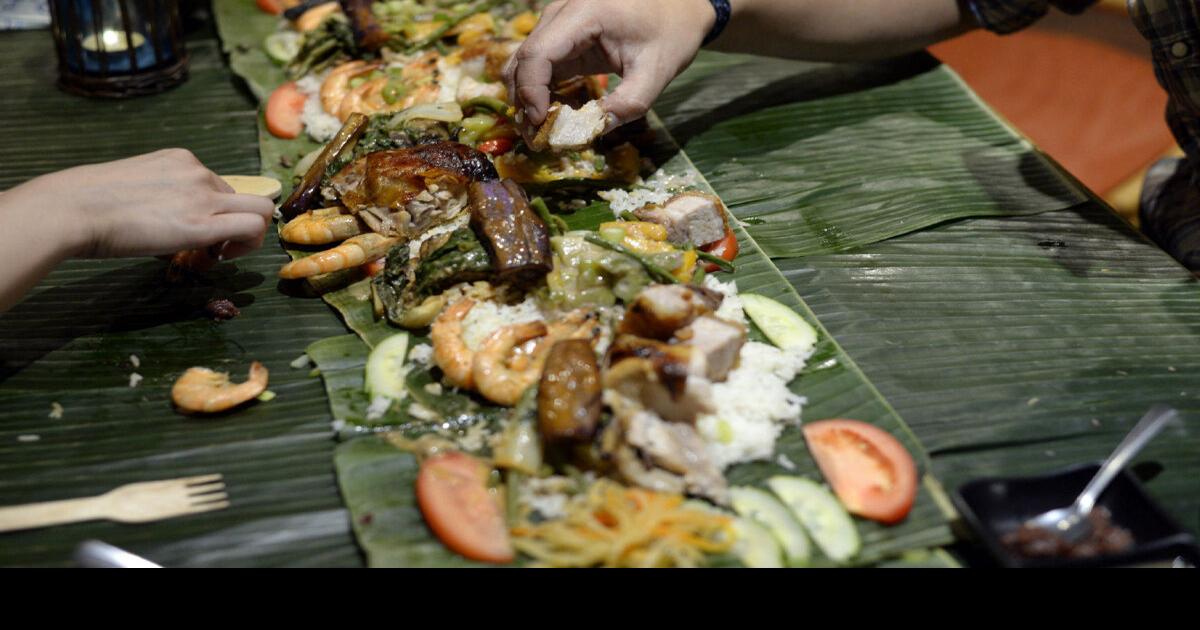 Casa Manila's kamayan feast a taste of the Philippine tropics: Review