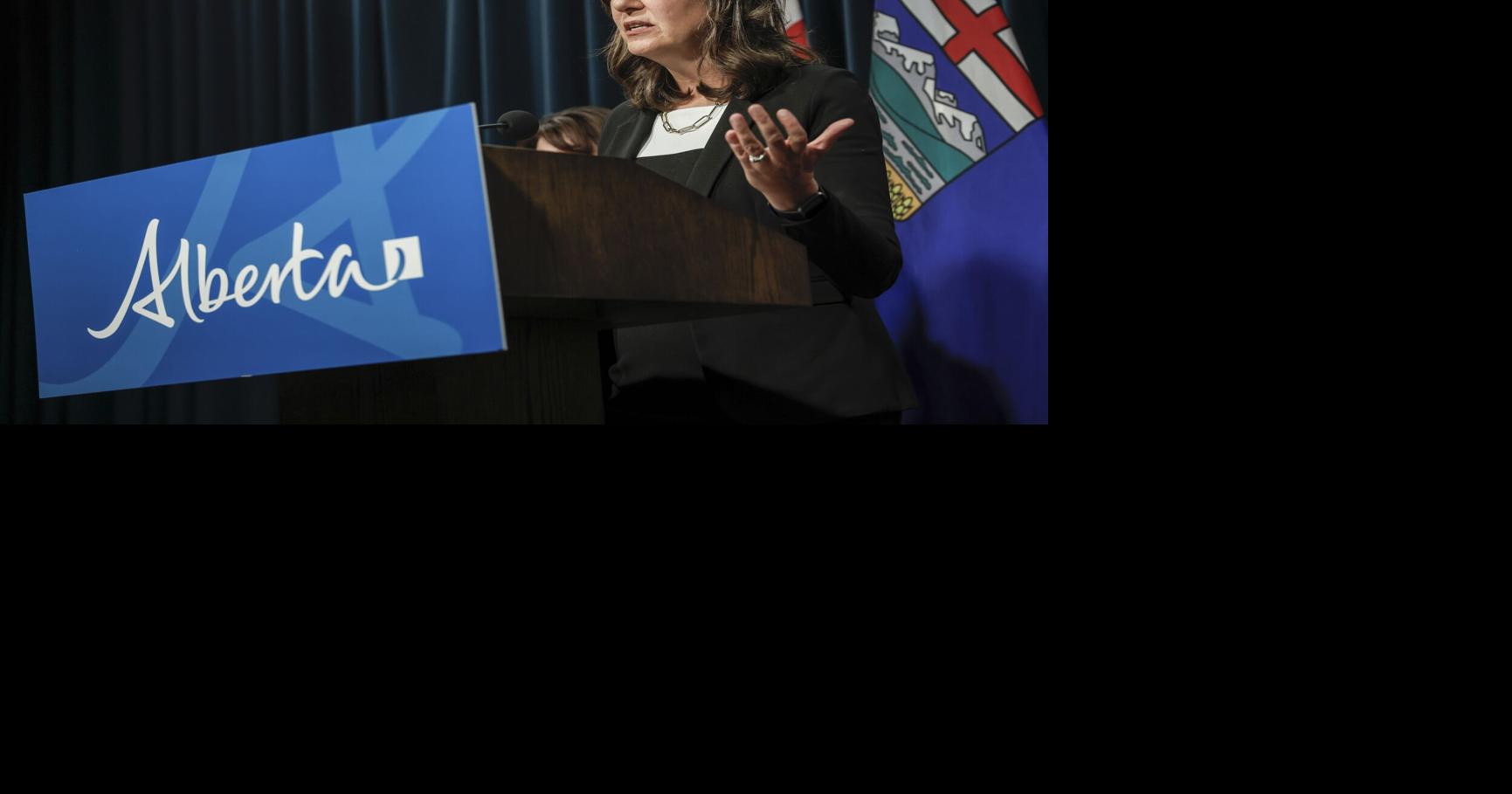 Smith attacks Alberta Health Services to escape scandal