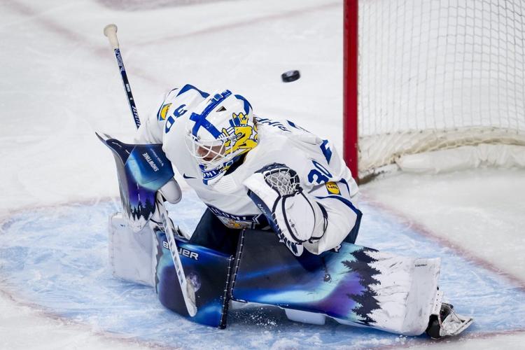 Canada tops Finland 6-3 to claim bronze at world junior hockey championship