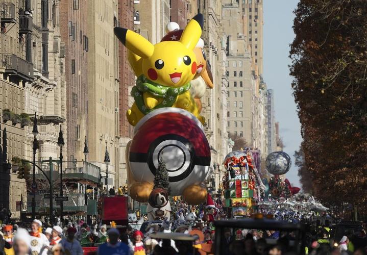 Balloons, bands and Santa: Macy’s Thanksgiving Day Parade ushers in ...