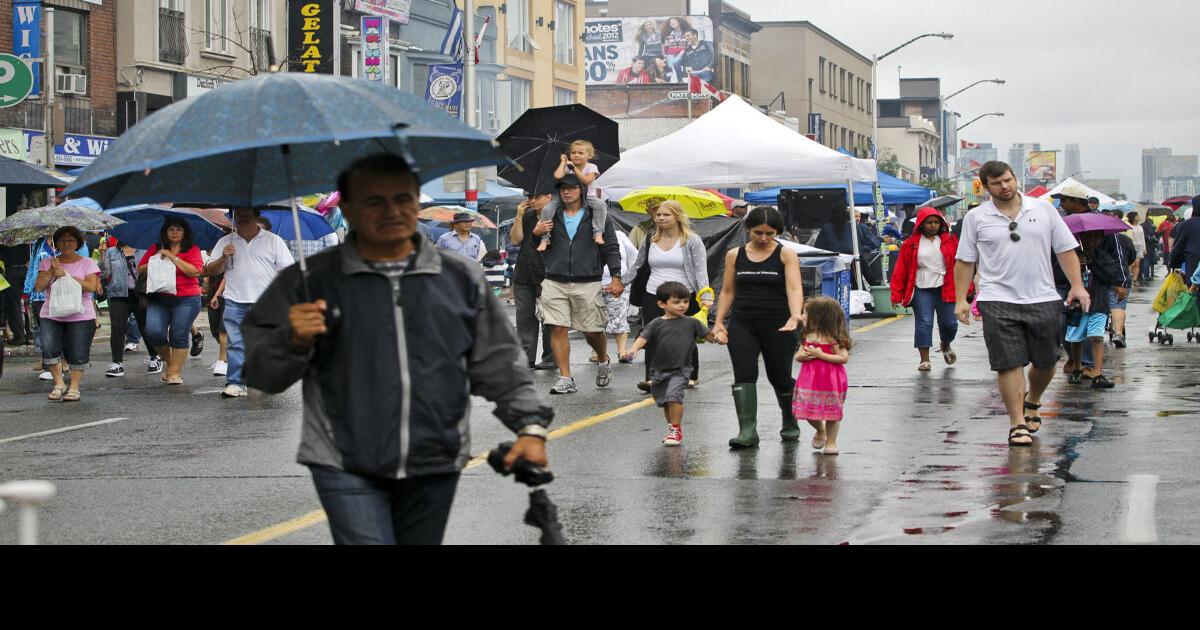 Rain can't dampen Danforth food fest