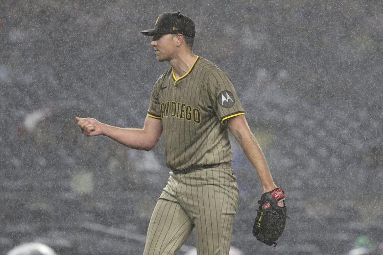 Machado and Bogaerts lead 8th-inning rally as Padres beat Yankees 4-3 ...