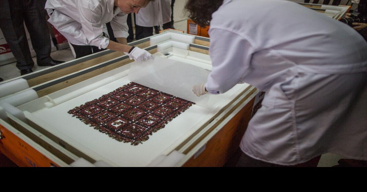 Peru displays pre-Incan funeral shroud returned from Sweden