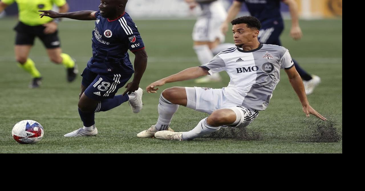 Toronto FC midfielder Brandon Servania sidelined with torn knee ligament