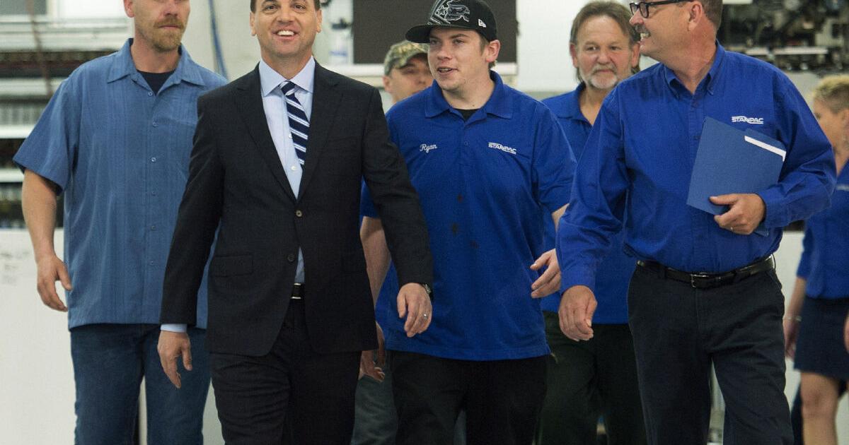 Tim Hudak offers details of plan for job creation, mass layoffs