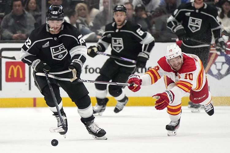 LA Kings take a big early lead and beat Calgary 4-1 to clinch their 3rd ...