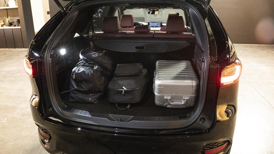 Mazda 2025 CX-70 SUV aims to attract buyers to the brand