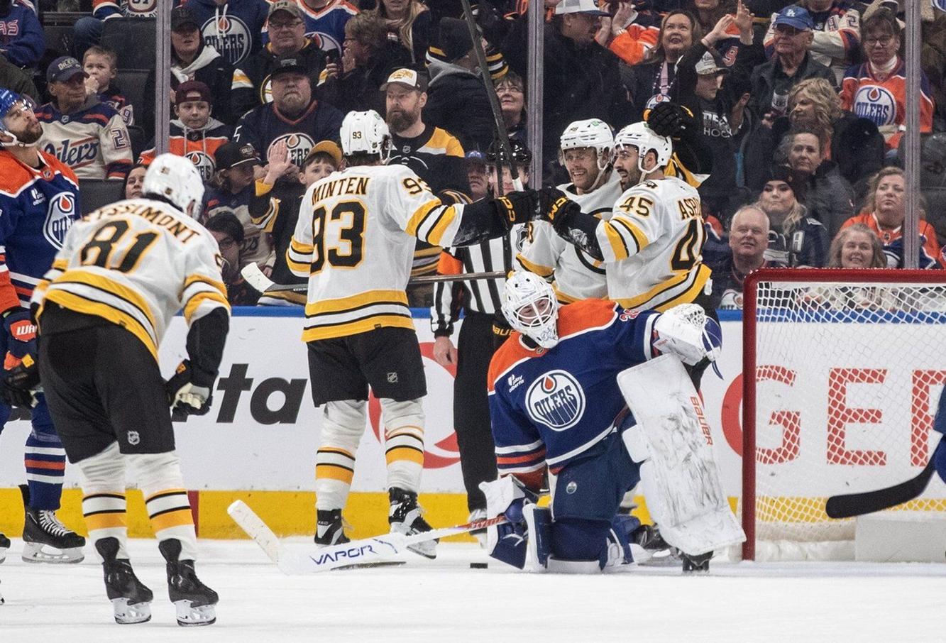 Pastrnak's three-point effort leads Bruins to 6-2 victory over Oilers