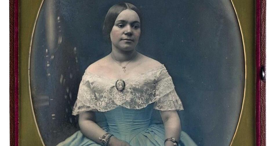 Ryerson Image Centre will display more than 200 photos from the Howard ...