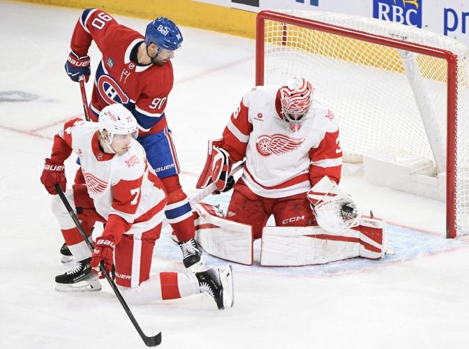DeBrincat, Gibson lead hot Red Wings to 4-0 win over Canadiens