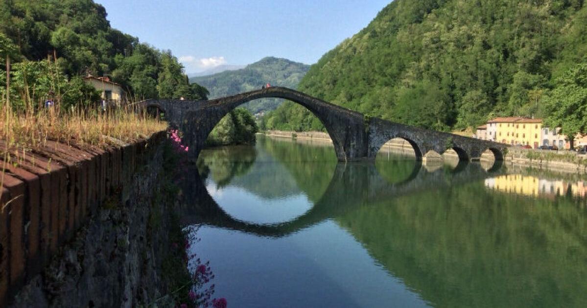 Your Vacation: A beautiful Italian bridge captures our reader’s attention