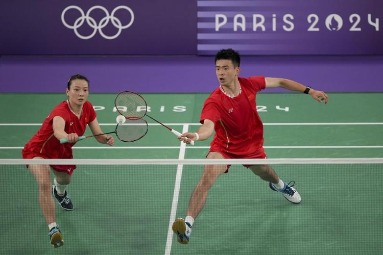 Huang Ya Qiong wins badminton gold at the Paris Olympics, and then says ...