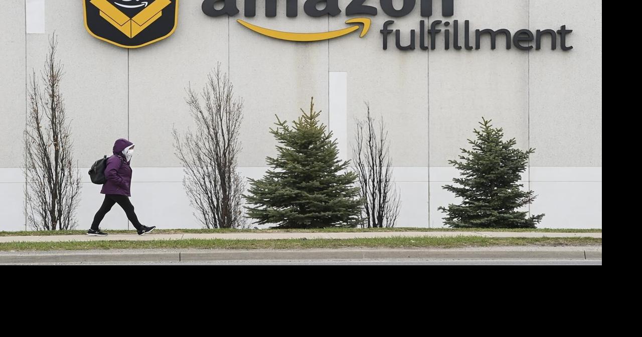 Union drive in full swing at Amazon warehouse in Montreal