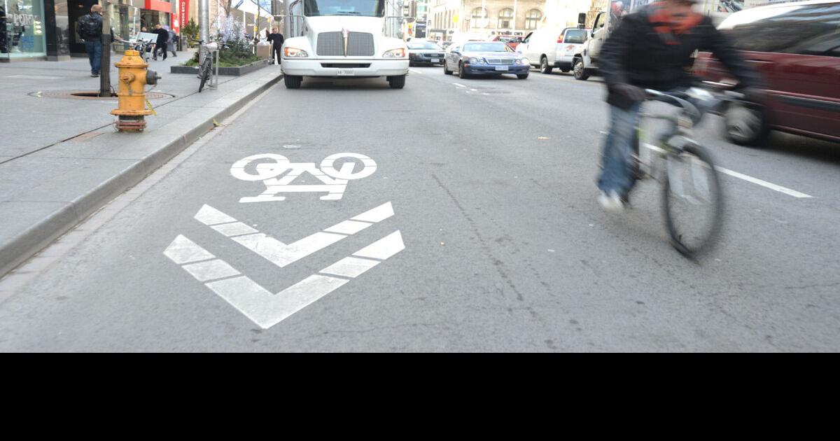 Motorists get bike lane tickets for parking in sharrows — which are not ...
