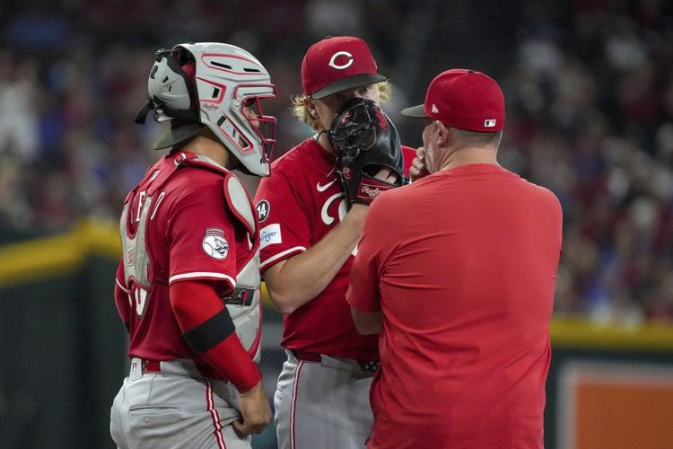Gurriel, Perdomo each homer, drive in 3 runs in the Diamondbacks' 10-1 ...
