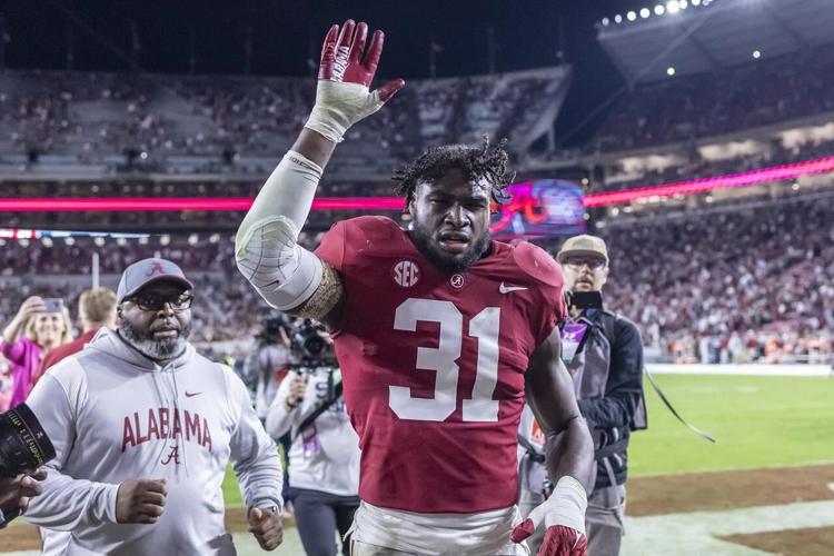 No. 1 Alabama makes goal-line stand to beat Texas A&M 24-20
