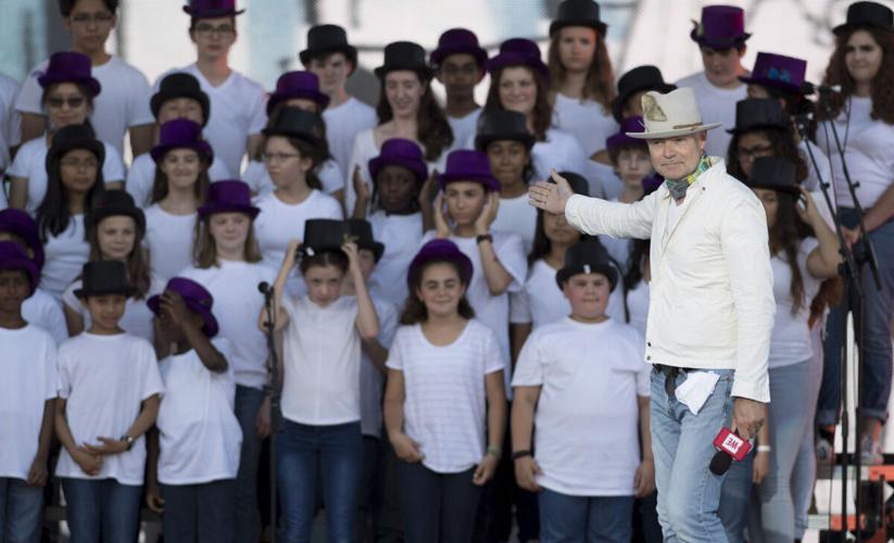 Tragically Hip frontman Gord Downie speaks out for Indigenous youth at ...