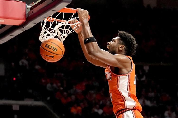 Marcus Domask scores 32 points, No. 9 Illinois dominates Northwestern 96-66