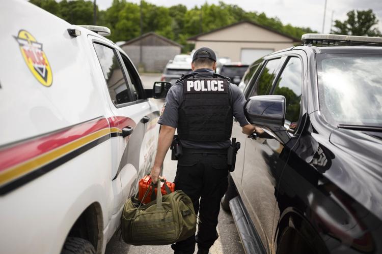 Indigenous police say Ottawa has left them on the edge