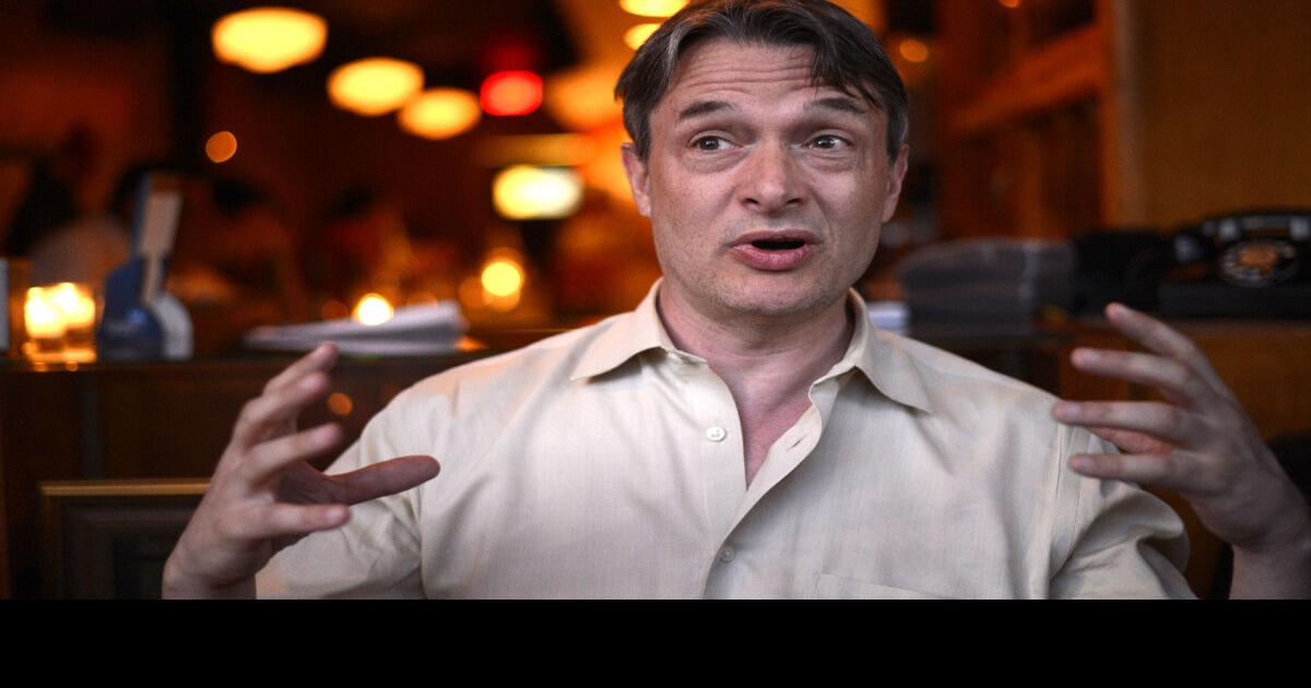 A drink with Gord Perks, Parkdale councillor, a friend of public transit