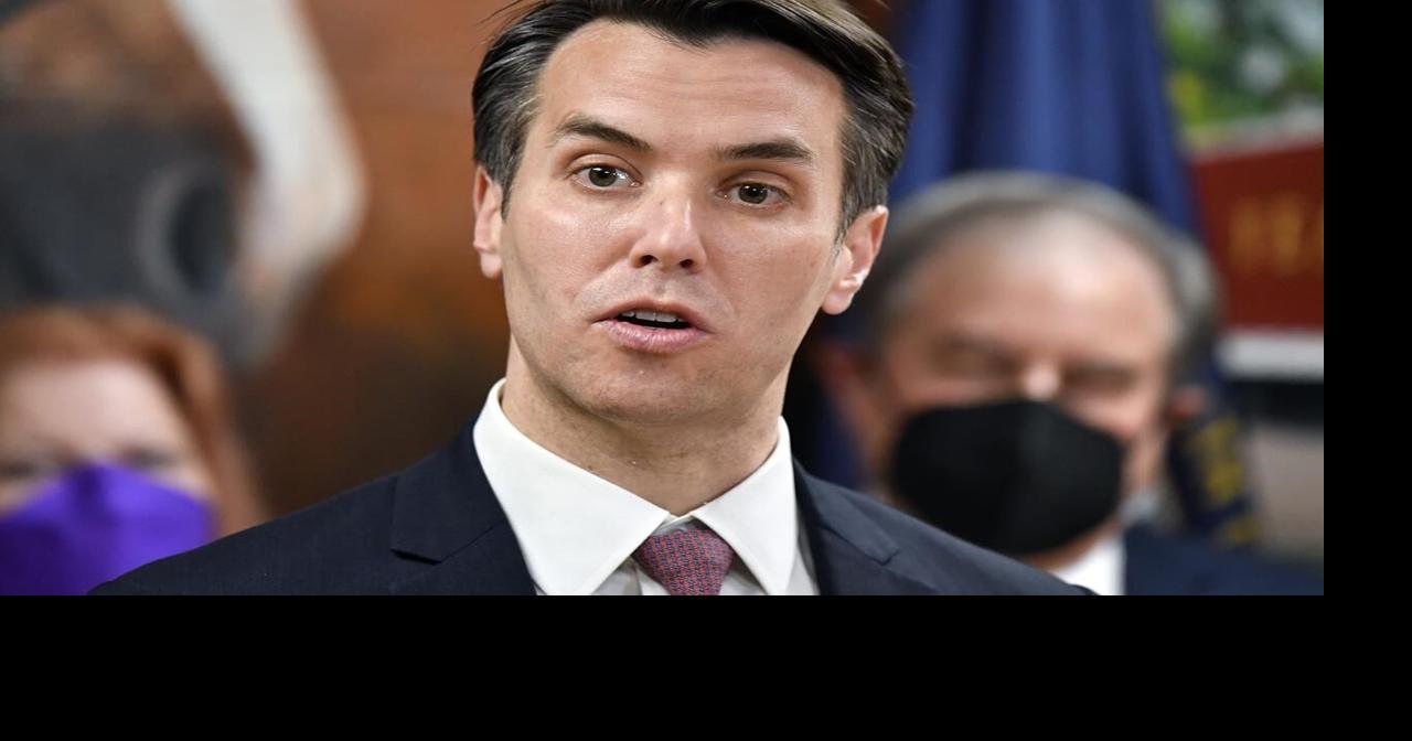 Lawmaker, businessman vie for Louisville seat in Congress