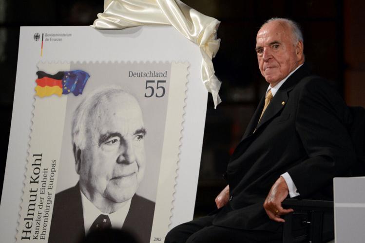 Helmut Kohl, architect of post-Cold War German reunification, dies at 87