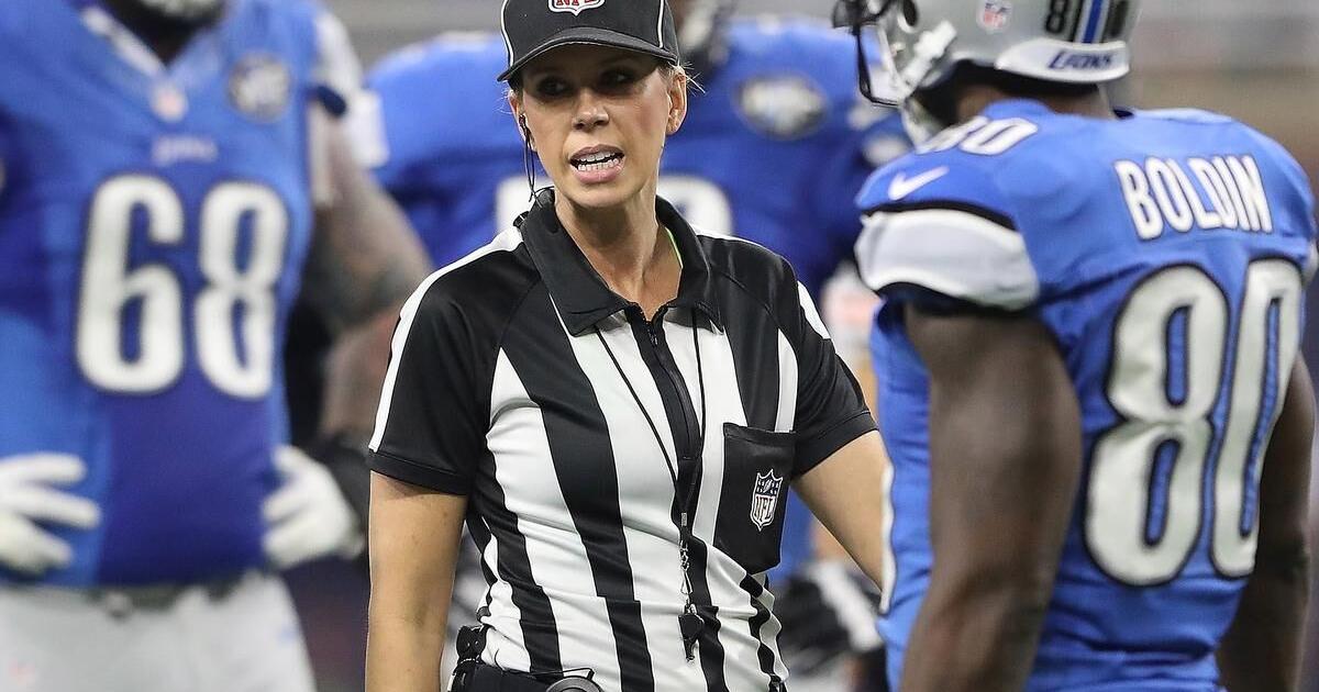 Sarah Thomas first female ref in NFL playoff history